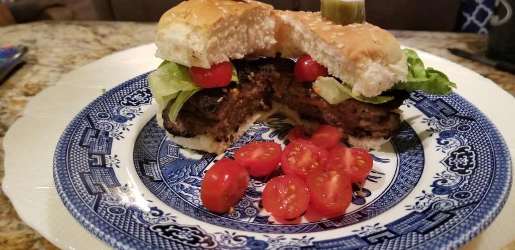 Cheddar Stuffed Burger Bombs – Momleficent