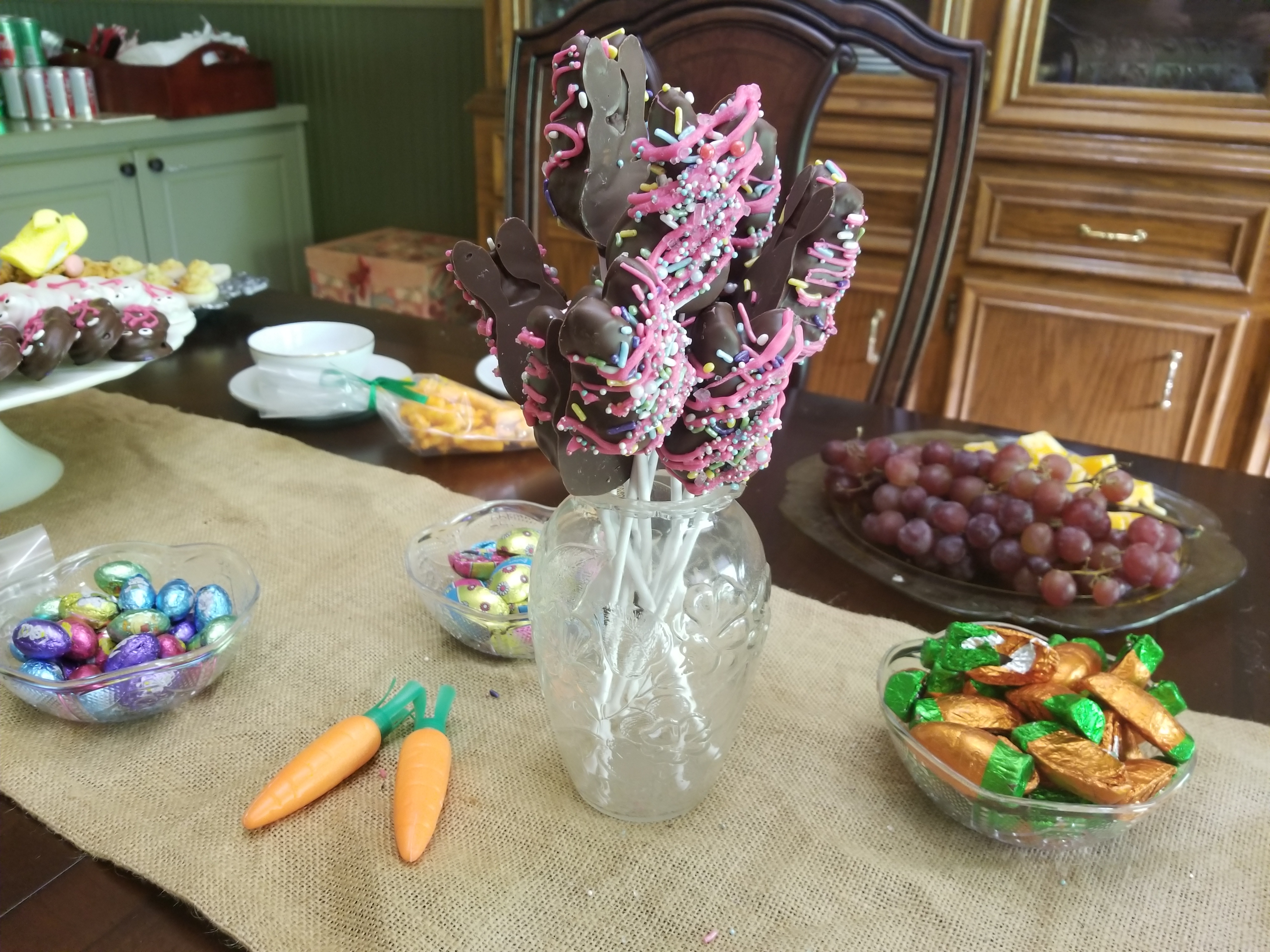 Egg-ceptionally Fun Easter Tea – Momleficent